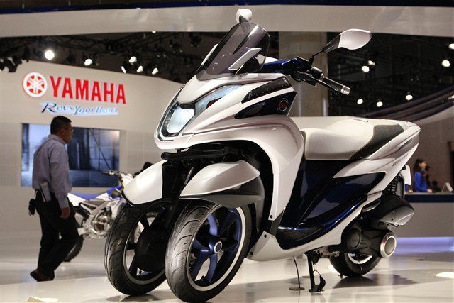 Motor roda tiga (tricity) apa bagusnya sih? | MOTORBLITZ