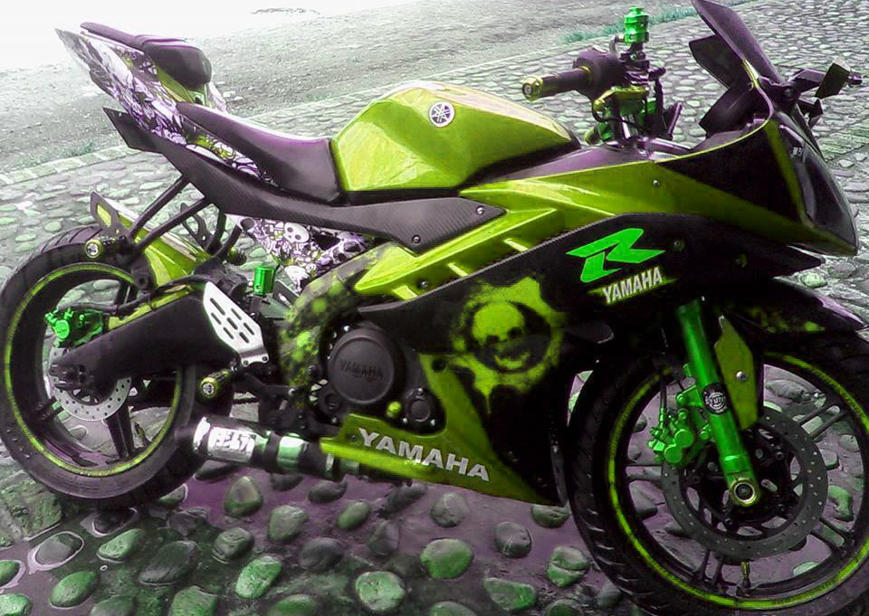 yamaha r15 striping x green | MOTORBLITZ